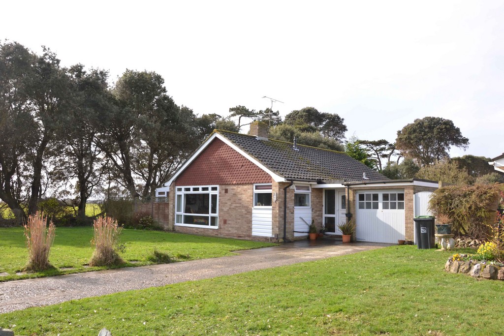 Free property report 42, Fernhurst Drive, Goring-by-sea, Worthing, BN12 ...