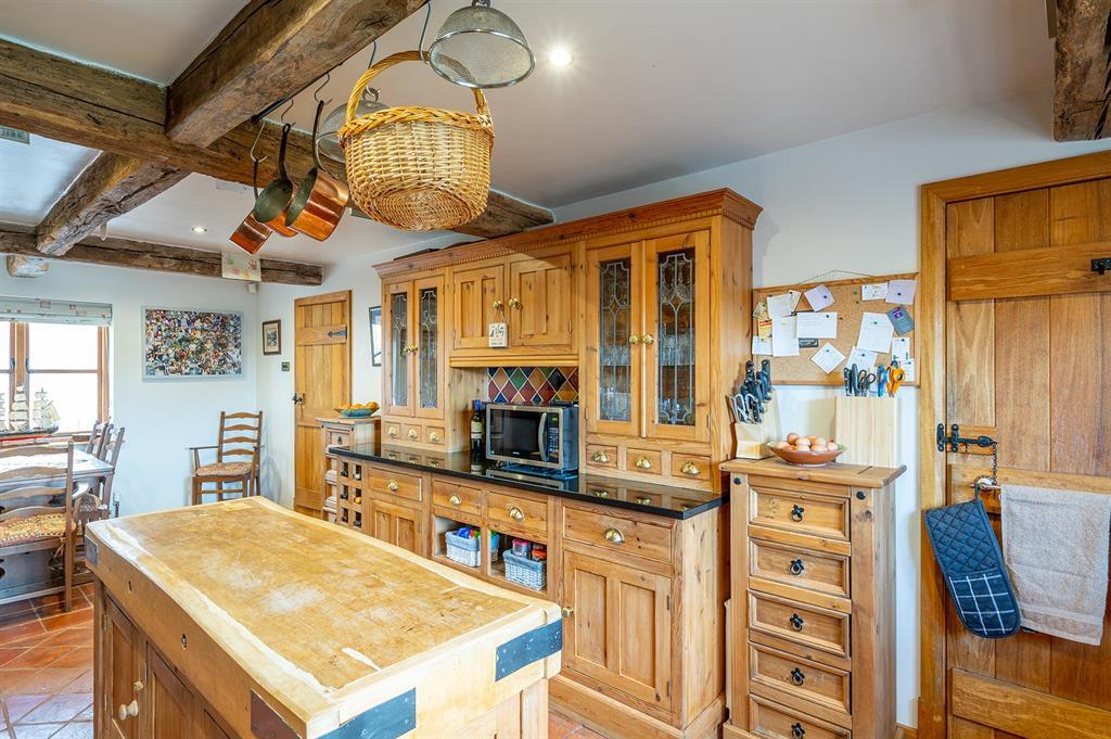 Free property report 22 Dreadnought Road, Pensnett, DY5 4TG - Chimnie