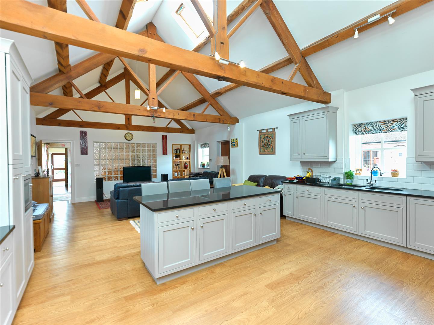 Free property report 3 Balterley Green Barns, Deans Lane, Balterley ...