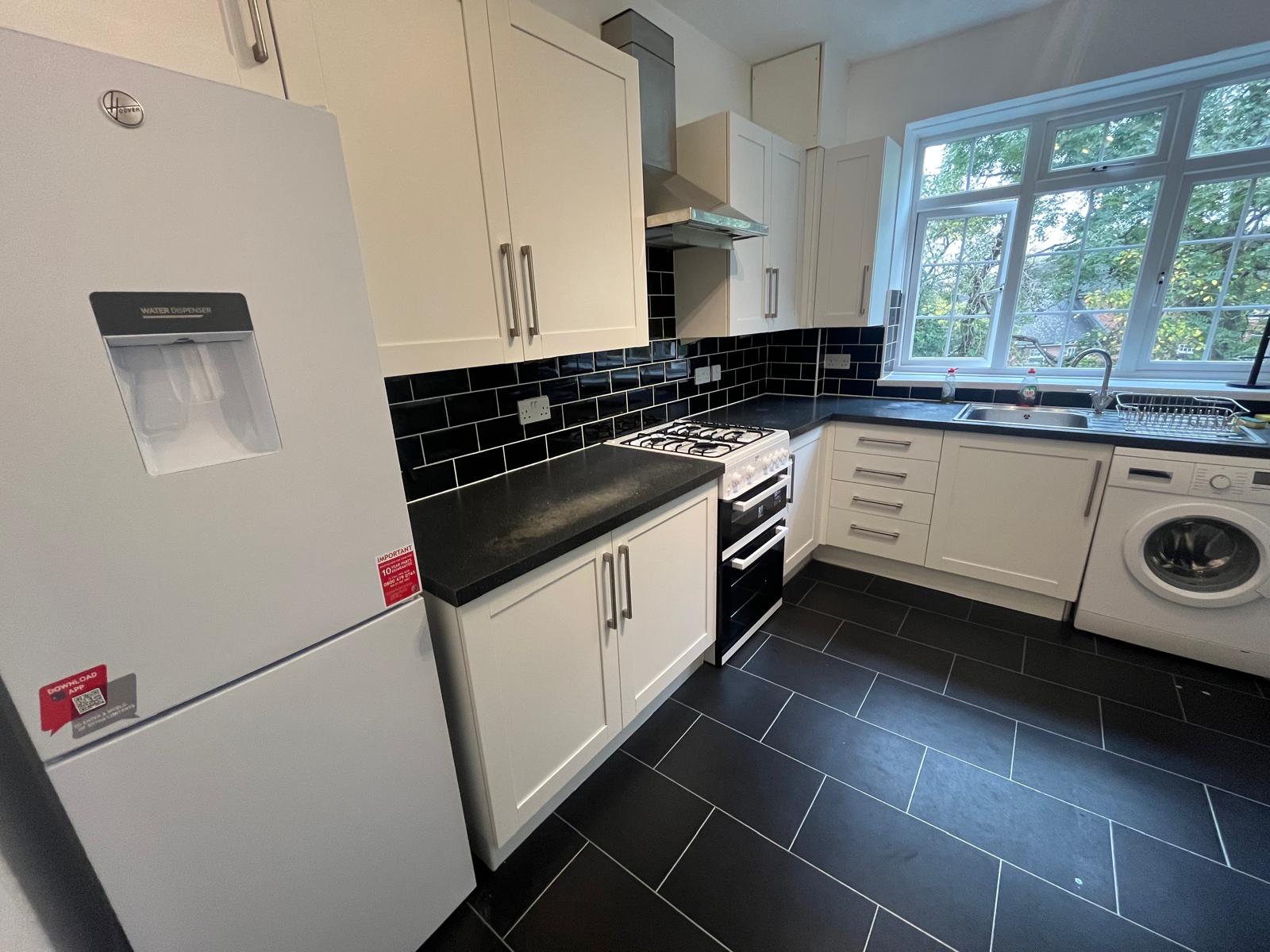 Free property report Flat 15, Fernside Court, Holders Hill Road, London ...