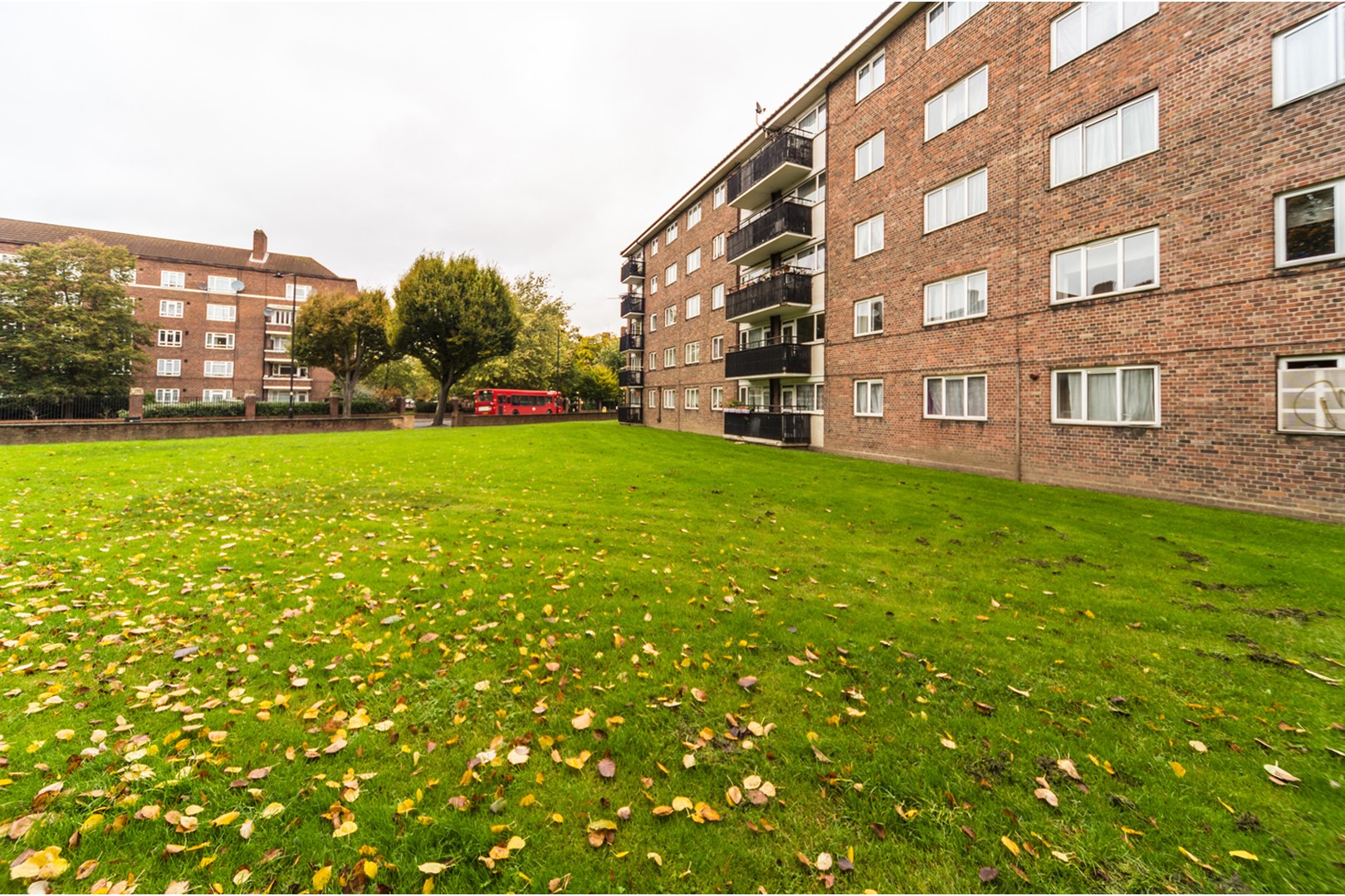 Free property report 97, Batman Close, White City Estate, London, W12 ...