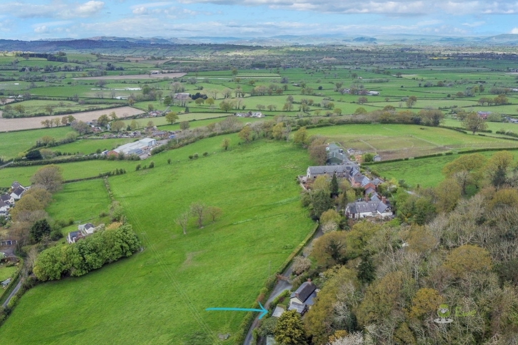 Photos of Garreg Bank, Trewern, Welshpool SY21 - 67176704 | PrimeLocation