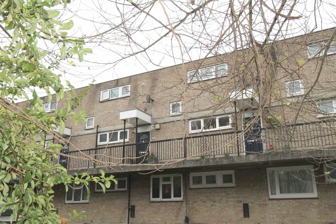 Free property report 79, Flintmill Crescent, London, SE3 8LU - Chimnie