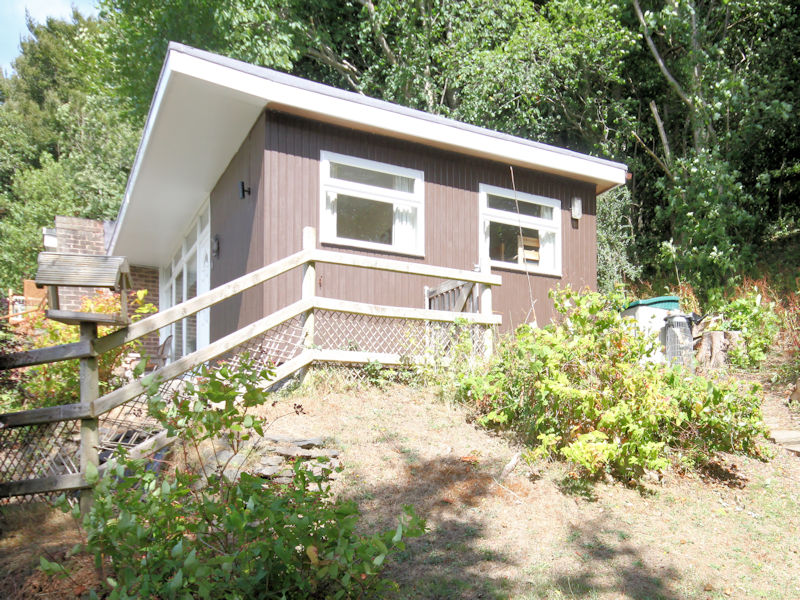 Free property report Chalet 28, Woodlands Holiday Park, B4405 From Pont ...