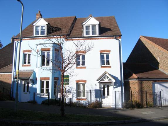 Free property report 21 Barentin Way, Petersfield, GU31 4QN - Chimnie