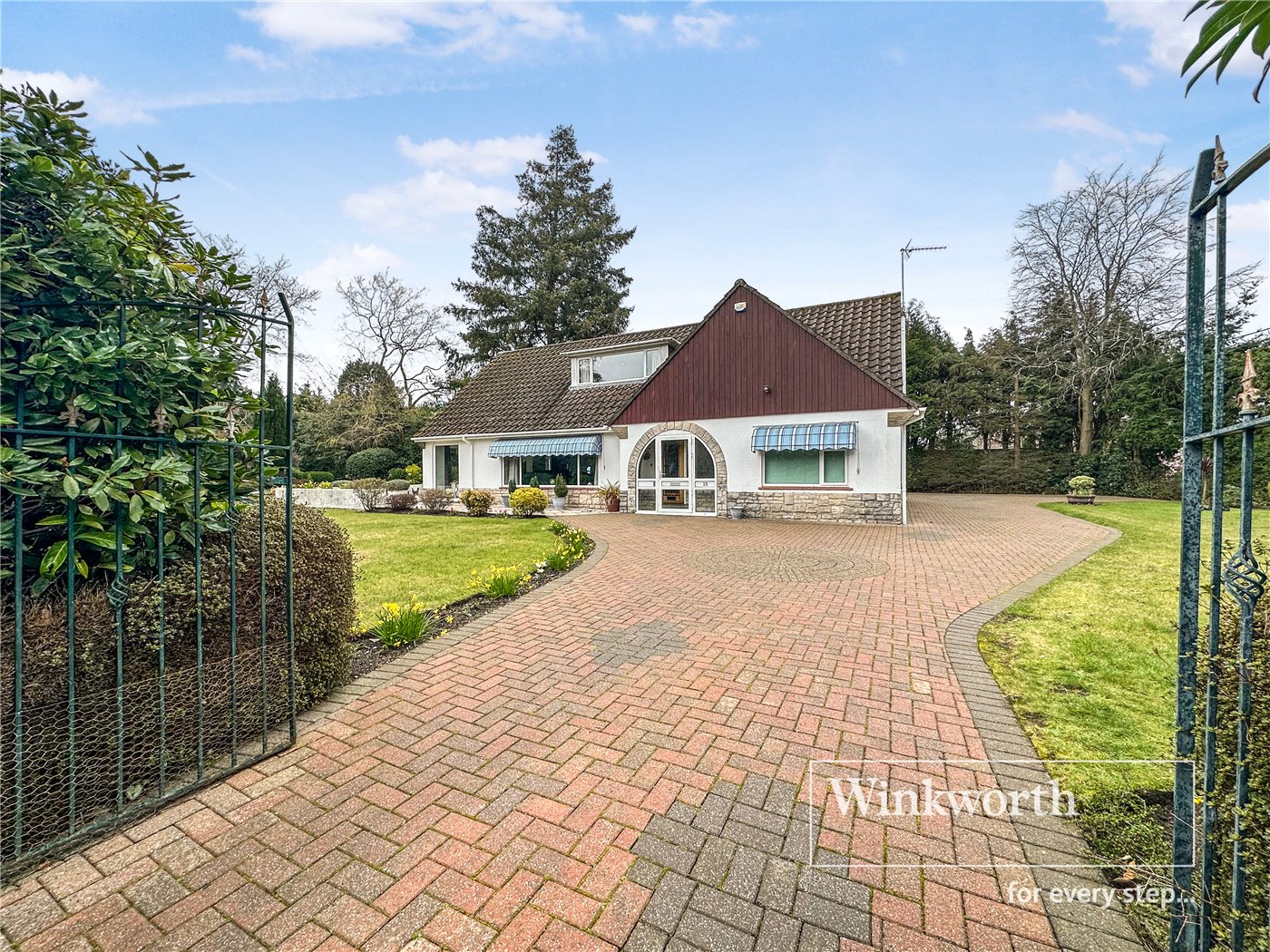 Free property report 15, Wight Walk, West Parley, Ferndown, BH22 8QA ...