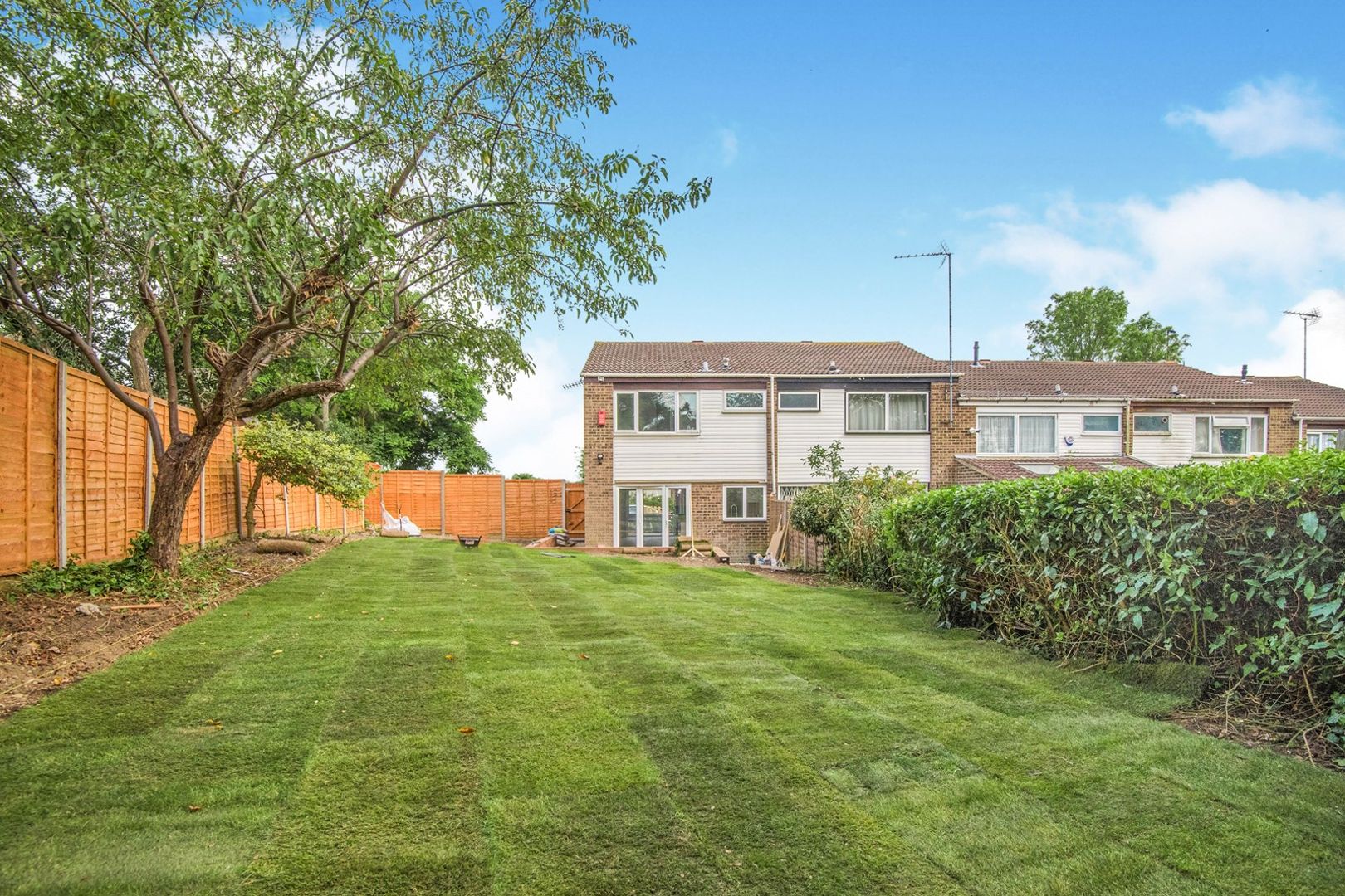 Free property report 10, Cranbourne Close, London, SW16 4NG - Chimnie