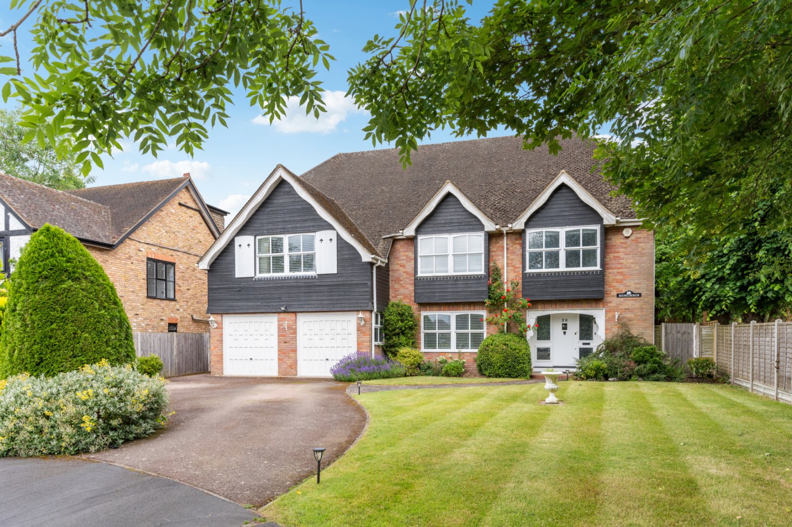 Free property report 26, Lime Tree Walk, Rickmansworth, WD3 4BX - Chimnie