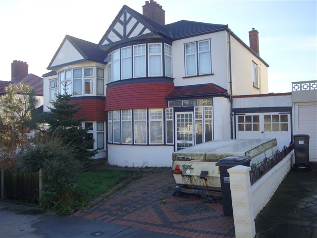 Free property report 11, Sundial Avenue, London, SE25 4BU - Chimnie