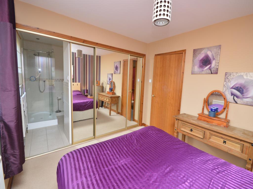 Free property report 10 Loyne Court, Glenrothes, KY7 6EU - Chimnie