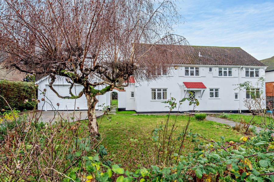 Free property report 17, Farm Way, Northwood, HA6 3EE - Chimnie