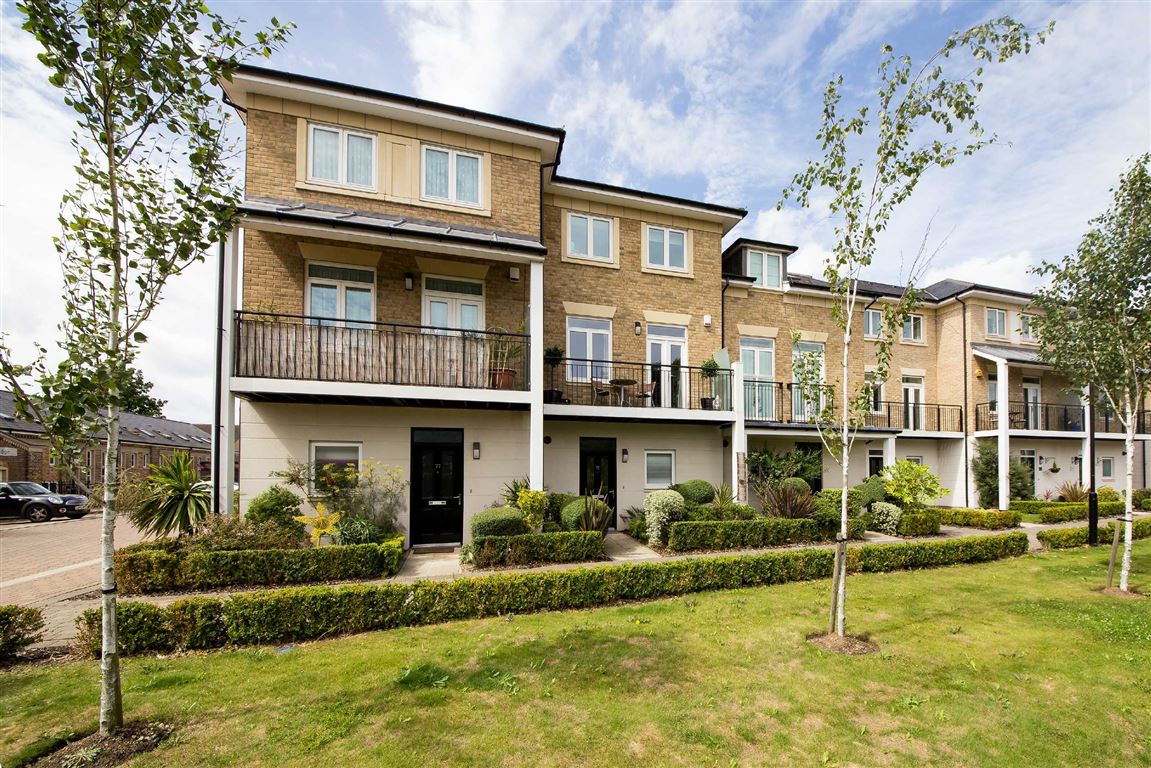 Free property report 75 Marbaix Gardens, Isleworth, TW7 4FD - Chimnie