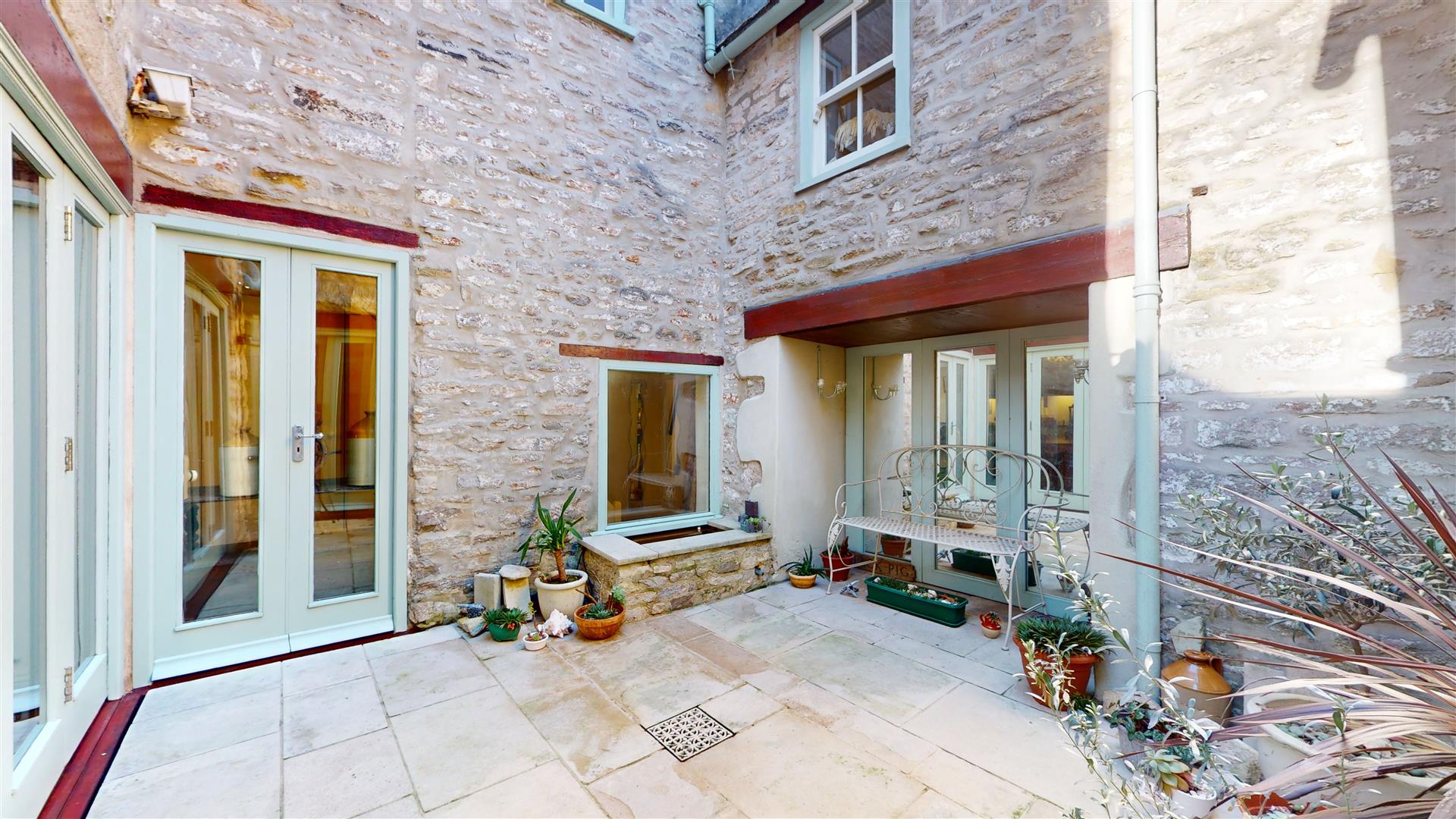 Photos of Arcade Terrace, High Street, Swanage BH19 - 66767697 ...