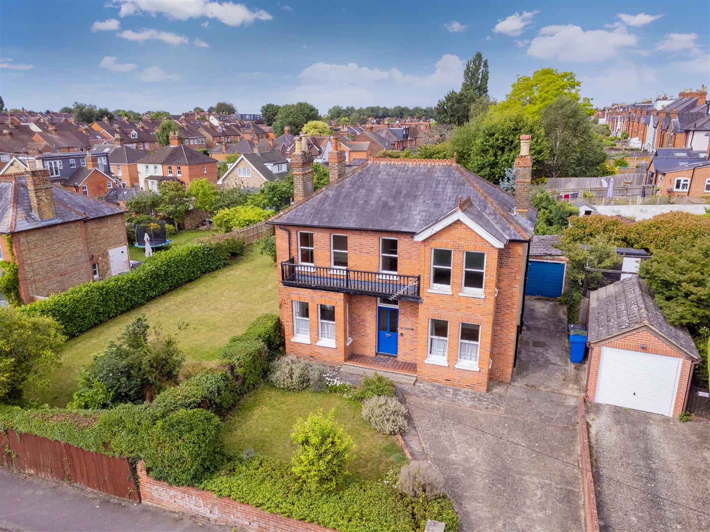 Free property report 28, Victor Road, Thatcham, RG19 4LX - Chimnie