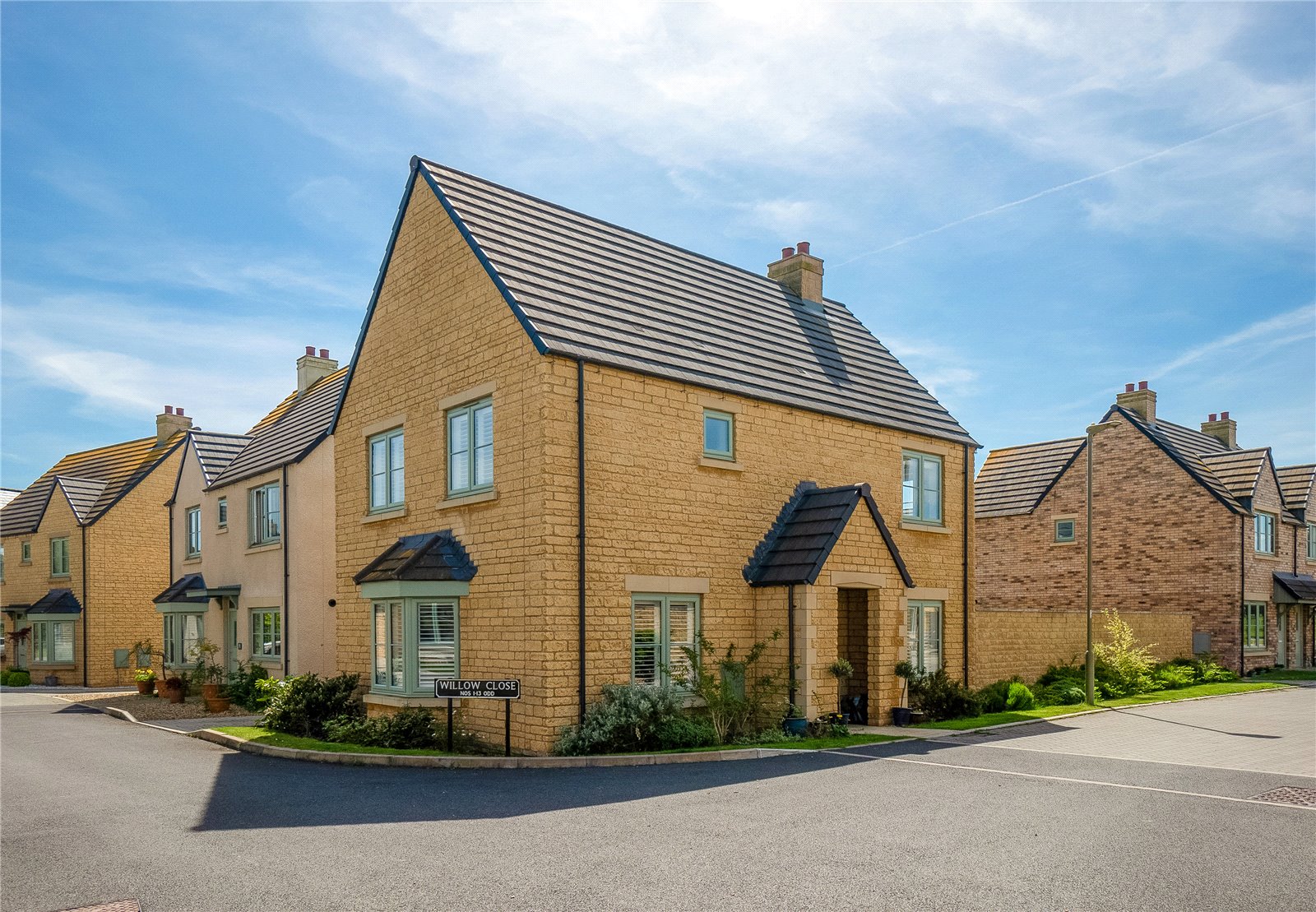Free property report 1, Willow Close, Milton-under-wychwood, Chipping ...
