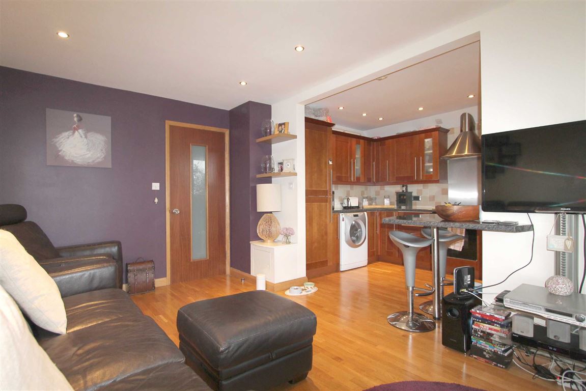 Free property report 79 Flintmill Crescent, Kidbrooke, SE3 8LU - Chimnie