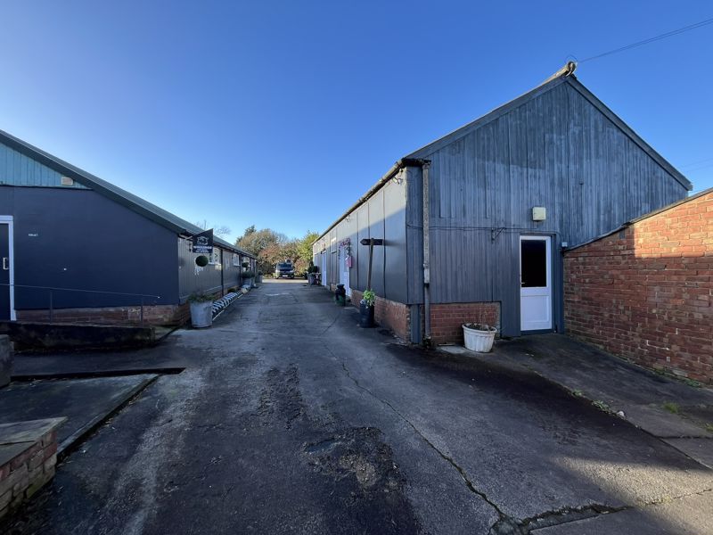 Photos of Black Leach Farm, Roots Lane, Catforth Preston PR4 - 66644312 ...