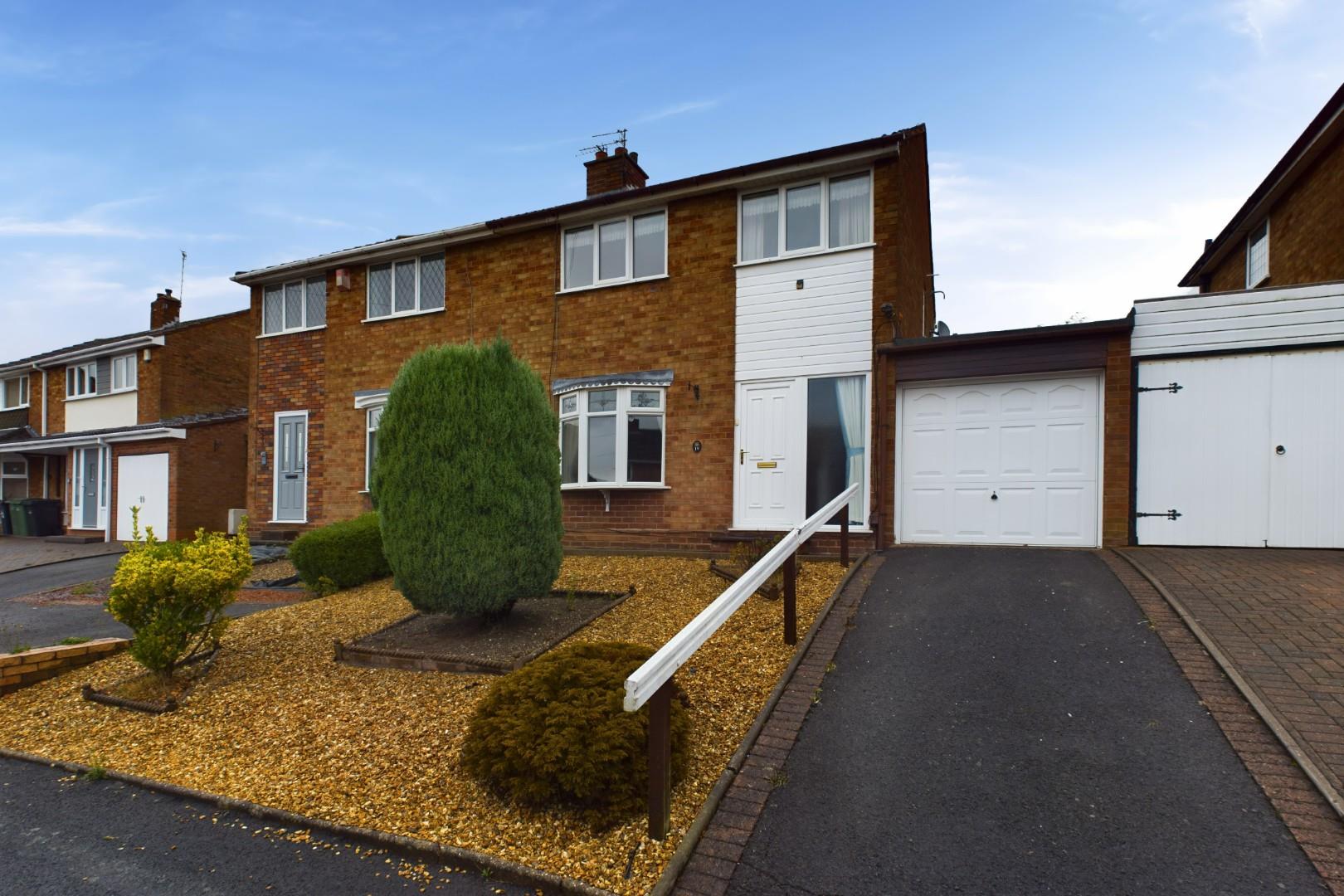 Free property report 19, Maple Drive, Dudley, DY3 2RY - Chimnie