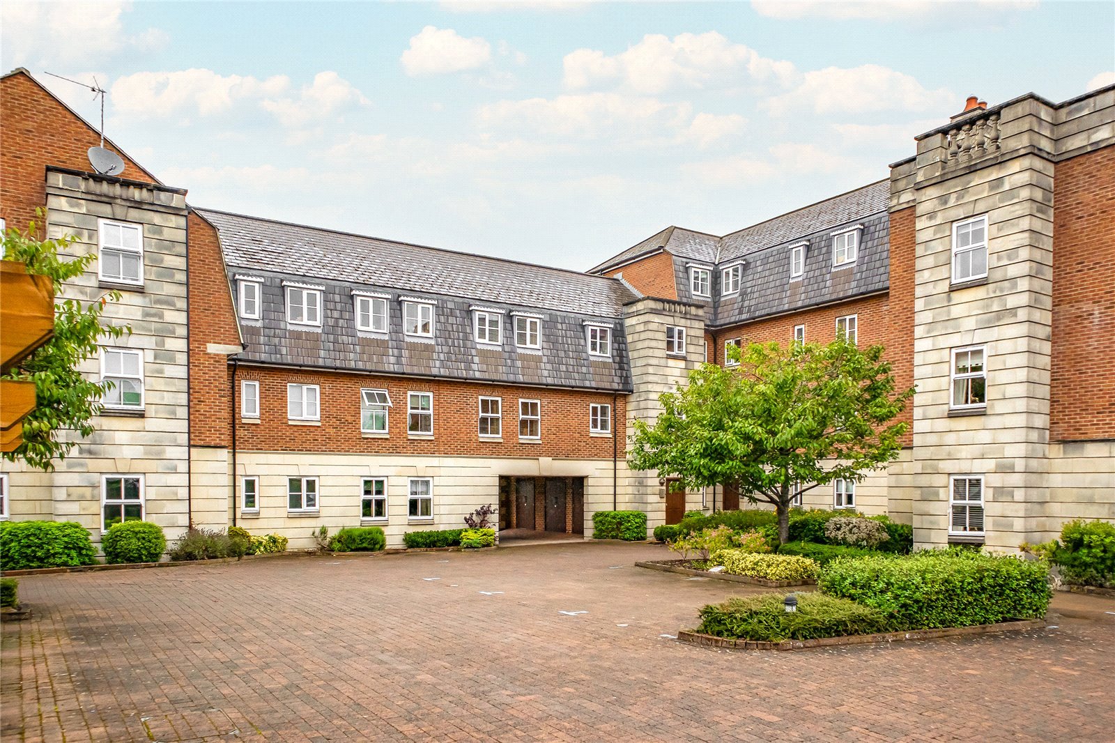 Free property report 12 Ashlar Court, Marlborough Road, Swindon, SN3 ...
