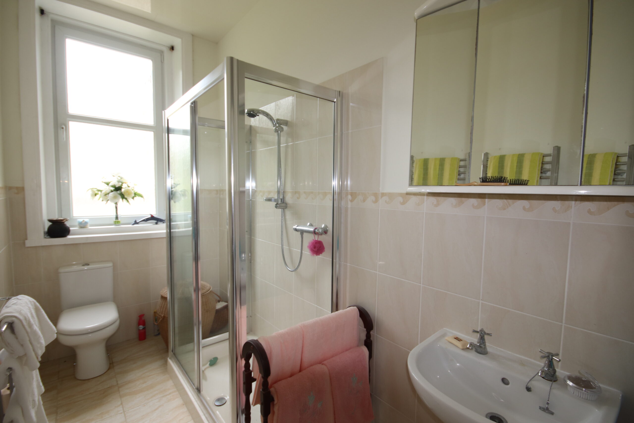 Photos of Top Floor, 18 Battery Place, Rothesay PA20 - 67667221 ...
