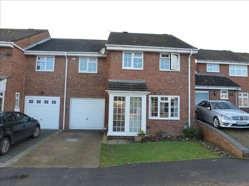 Free property report 34 Roundcroft, Cheshunt, EN7 6DW - Chimnie