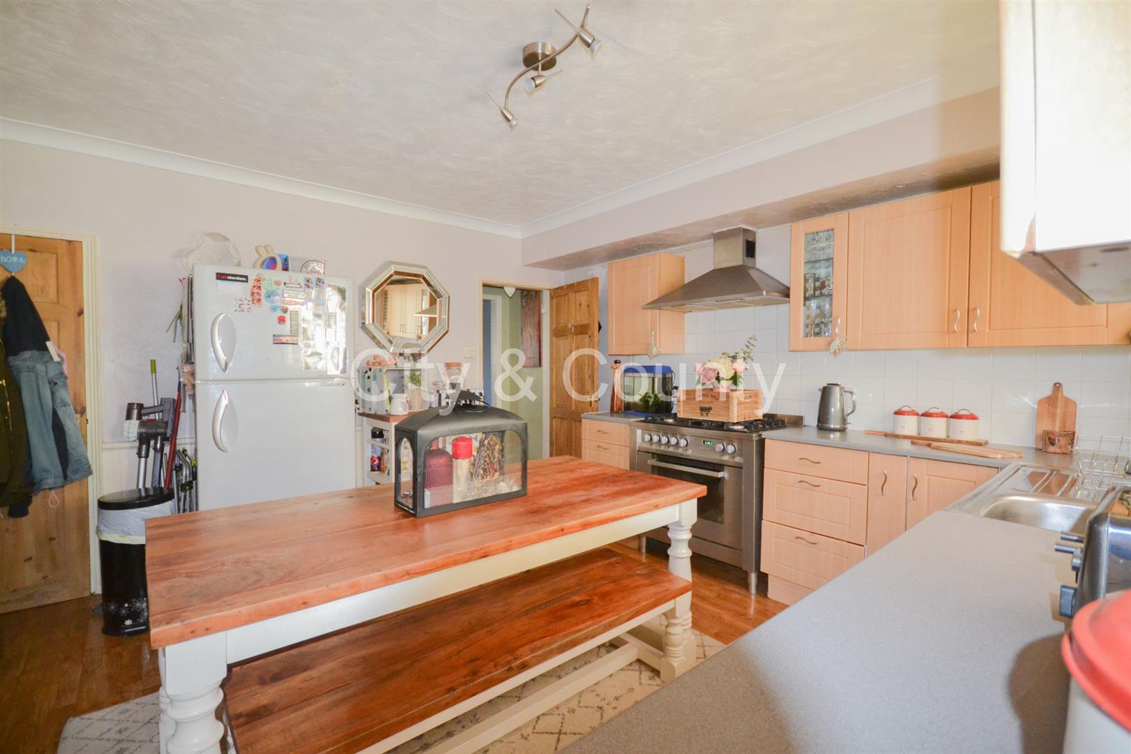 Free property report 35, Celta Road, Peterborough, PE2 9JD - Chimnie