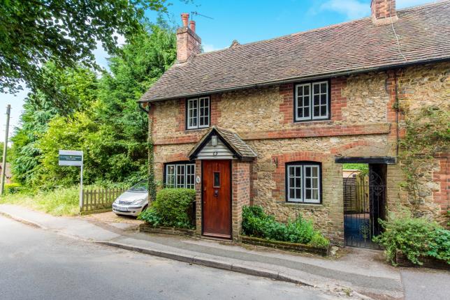 Free property report 3, Hoe Cottages, Hoe Lane, Peaslake, GU5 9SW - Chimnie