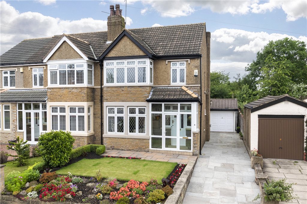 Free property report 4 Baronsmead, Whitkirk, Leeds, LS15 7AR - Chimnie