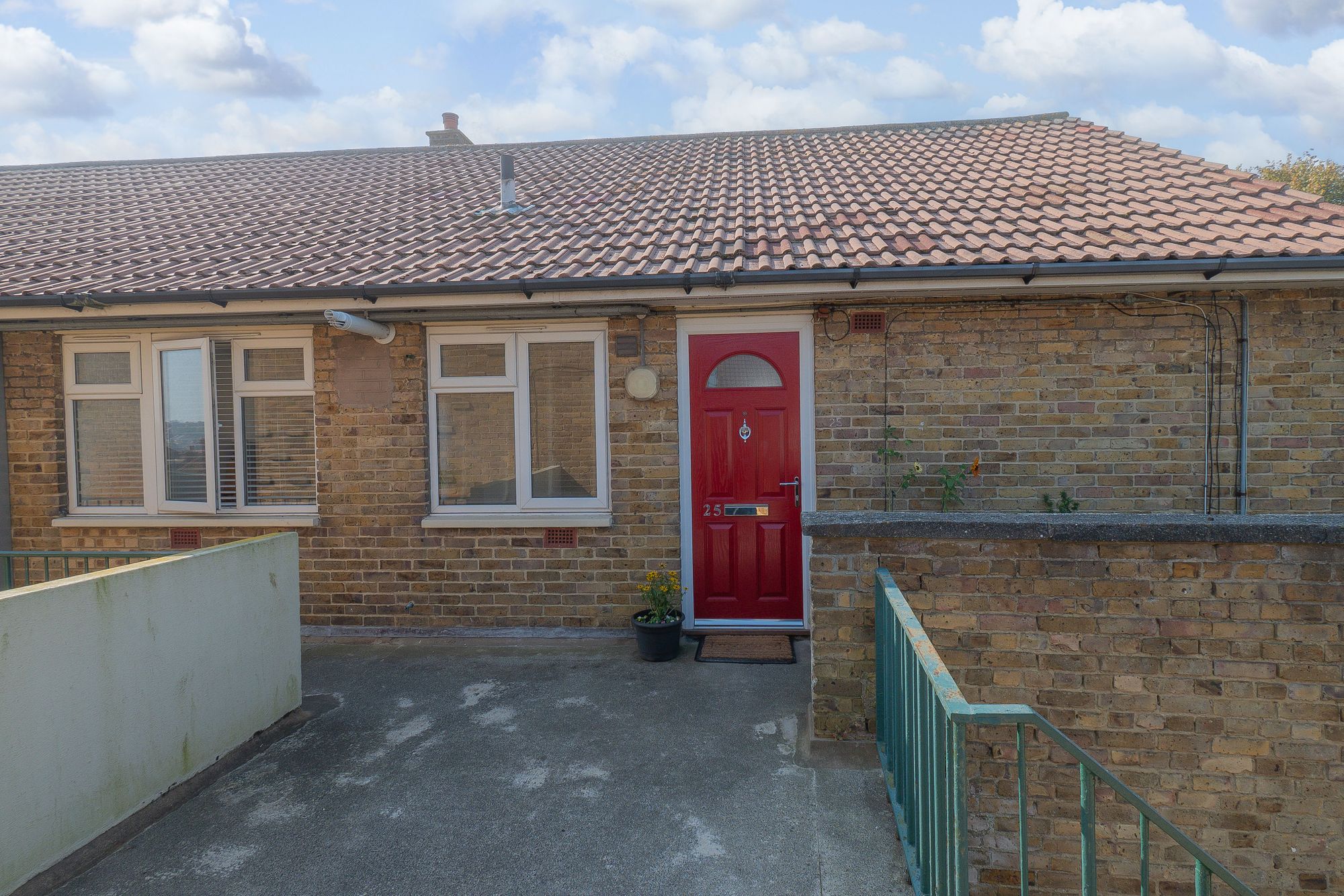 Free property report 25 Chatham Court, Margate Road, Ramsgate, CT11 7RP ...