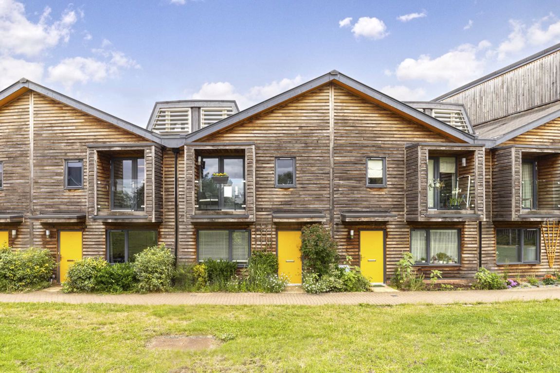 Free property report 9, Kerlin View, London, SW16 5FT - Chimnie