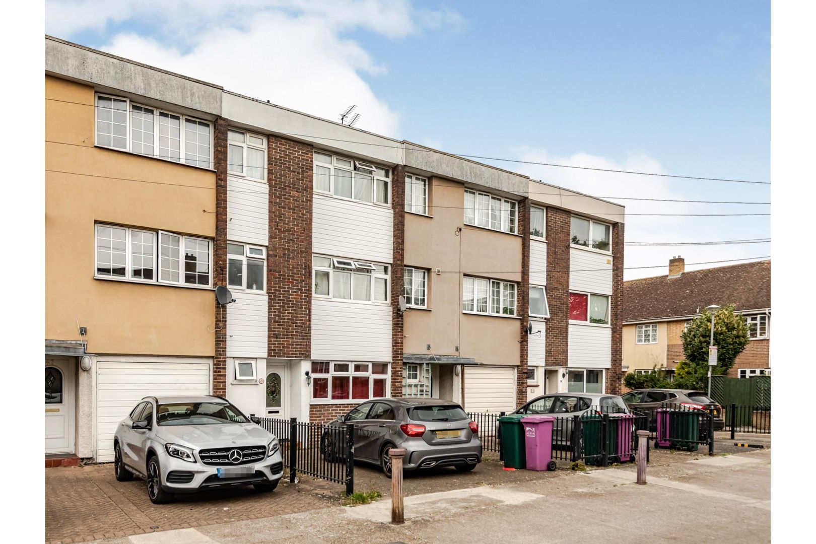 Free property report 49 Maroon Street, London, E14 7RS - Chimnie