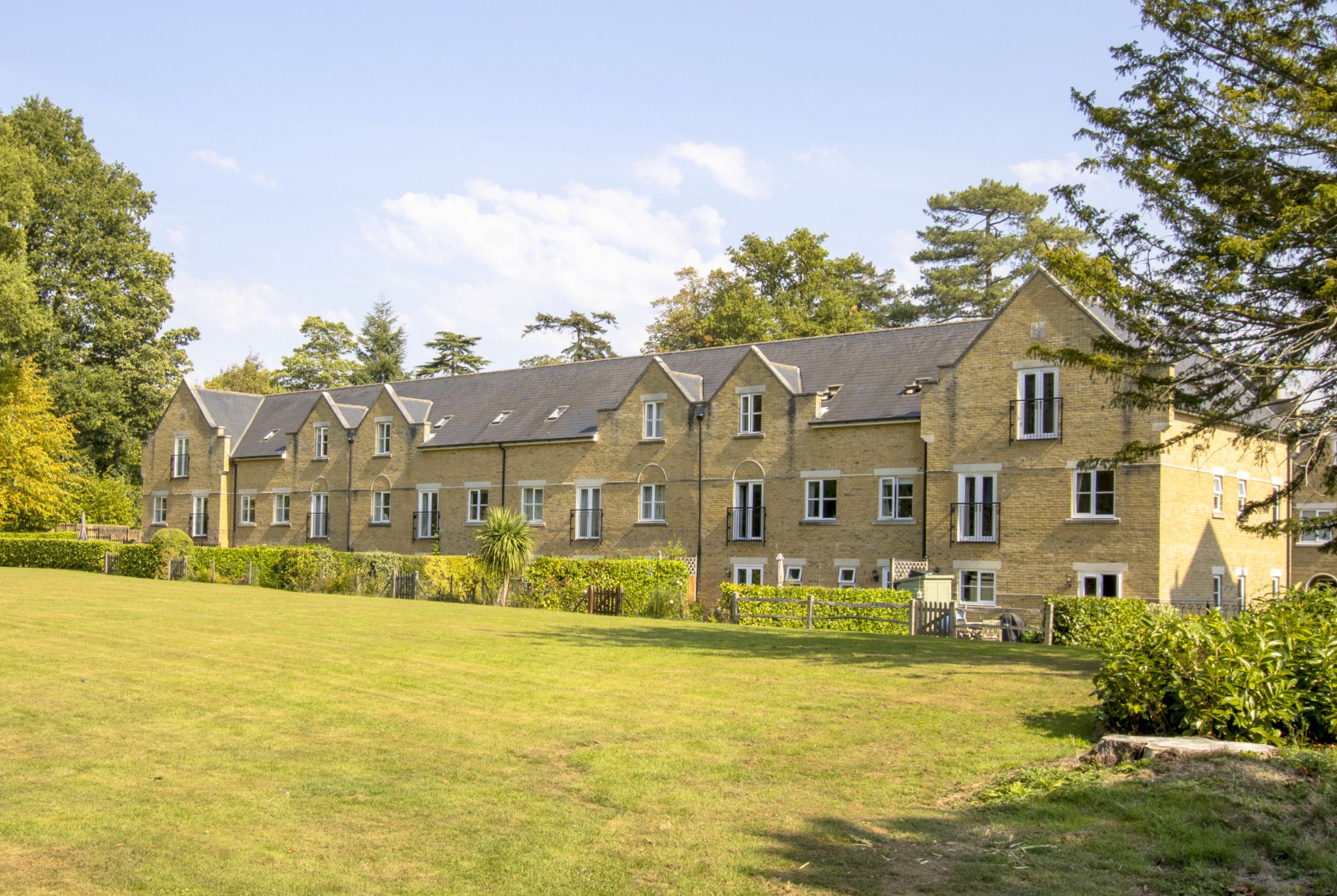 Free property report 17, Warnham Court Mews, Warnham Court, Warnham ...