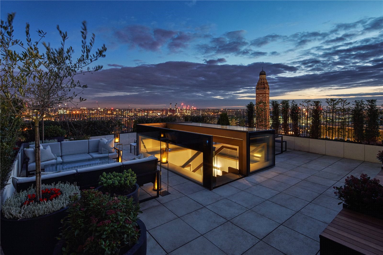 Photos of Kings Gate Walk, London SW1E - 62755007 | PrimeLocation