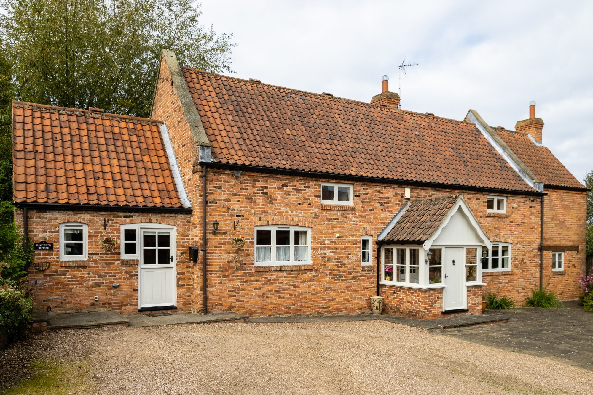 Free property report Mayflower Cottage, Greaves Lane, Edingley, Newark ...