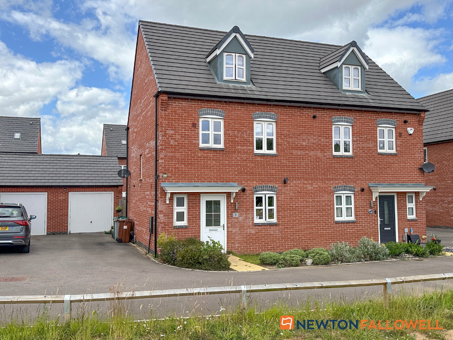 Free property report 6, Swift Drive, Middlebeck, Newark, NG24 3XS - Chimnie