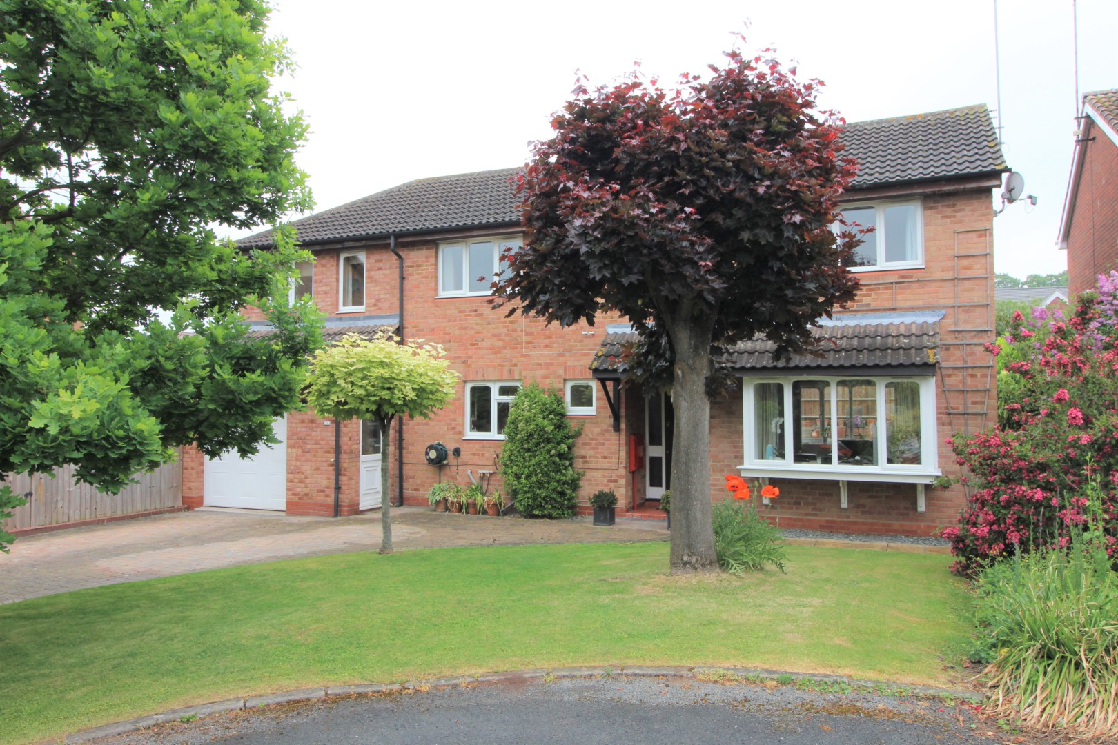 Free property report 24, Horton Close, Alcester, B49 6LB - Chimnie