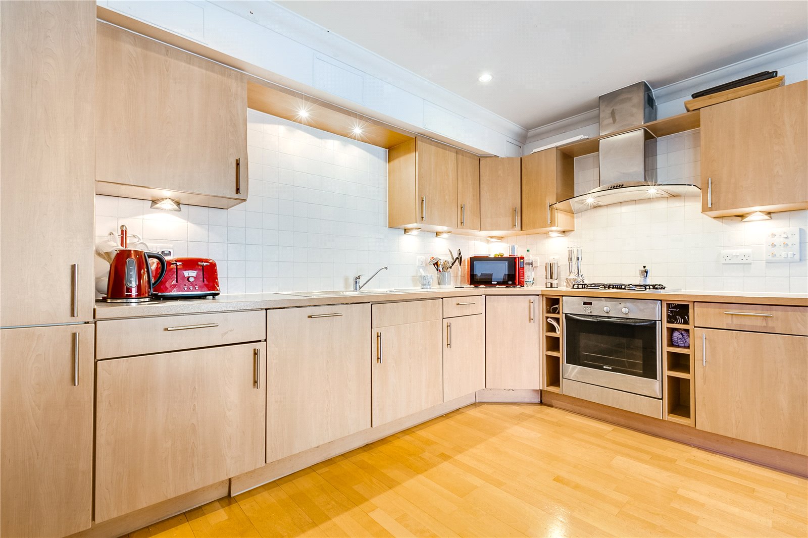 Free property report 19, Lumiere Court, 209, Balham High Road, London ...