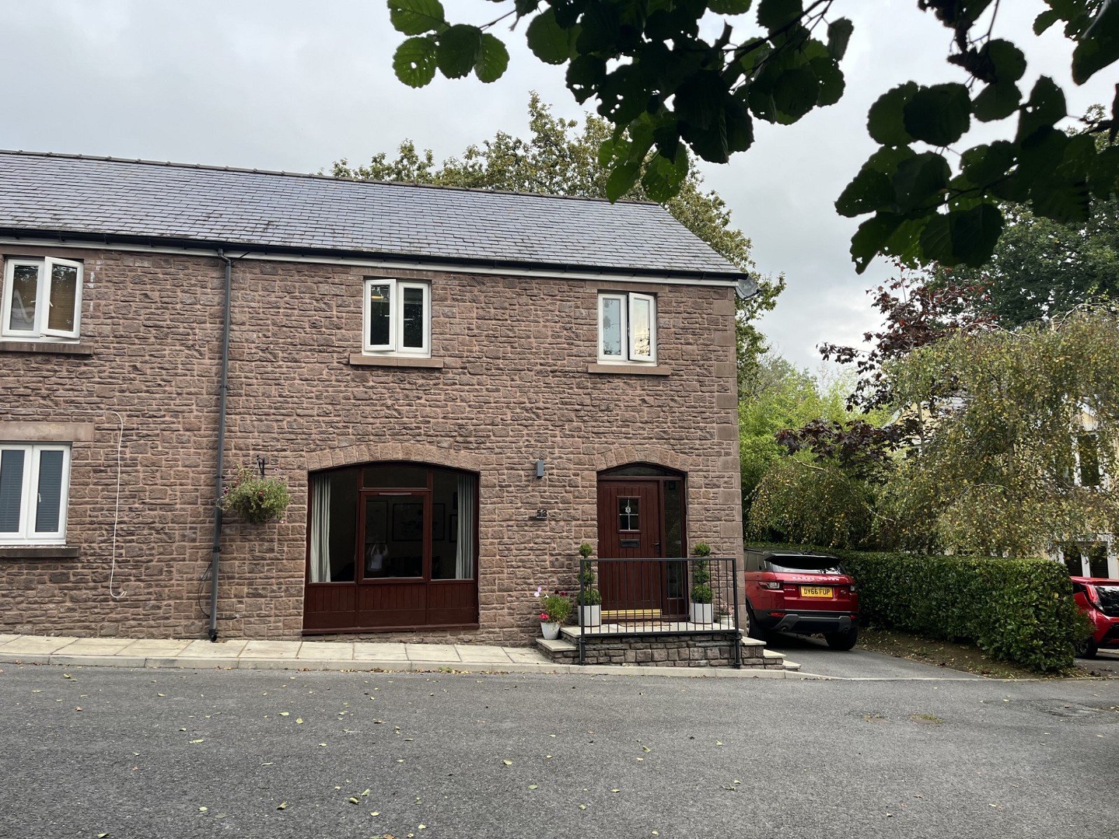 Free property report 53, Parc Pencrug, Llandeilo, SA19 6RZ - Chimnie