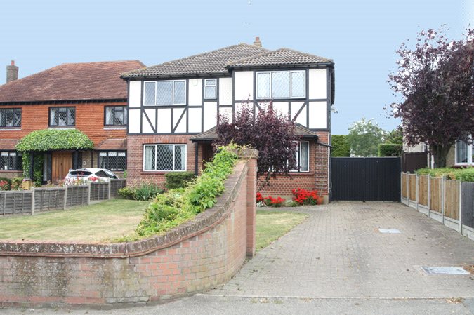 Free property report 225, Hart Road, Benfleet, SS7 3UG - Chimnie
