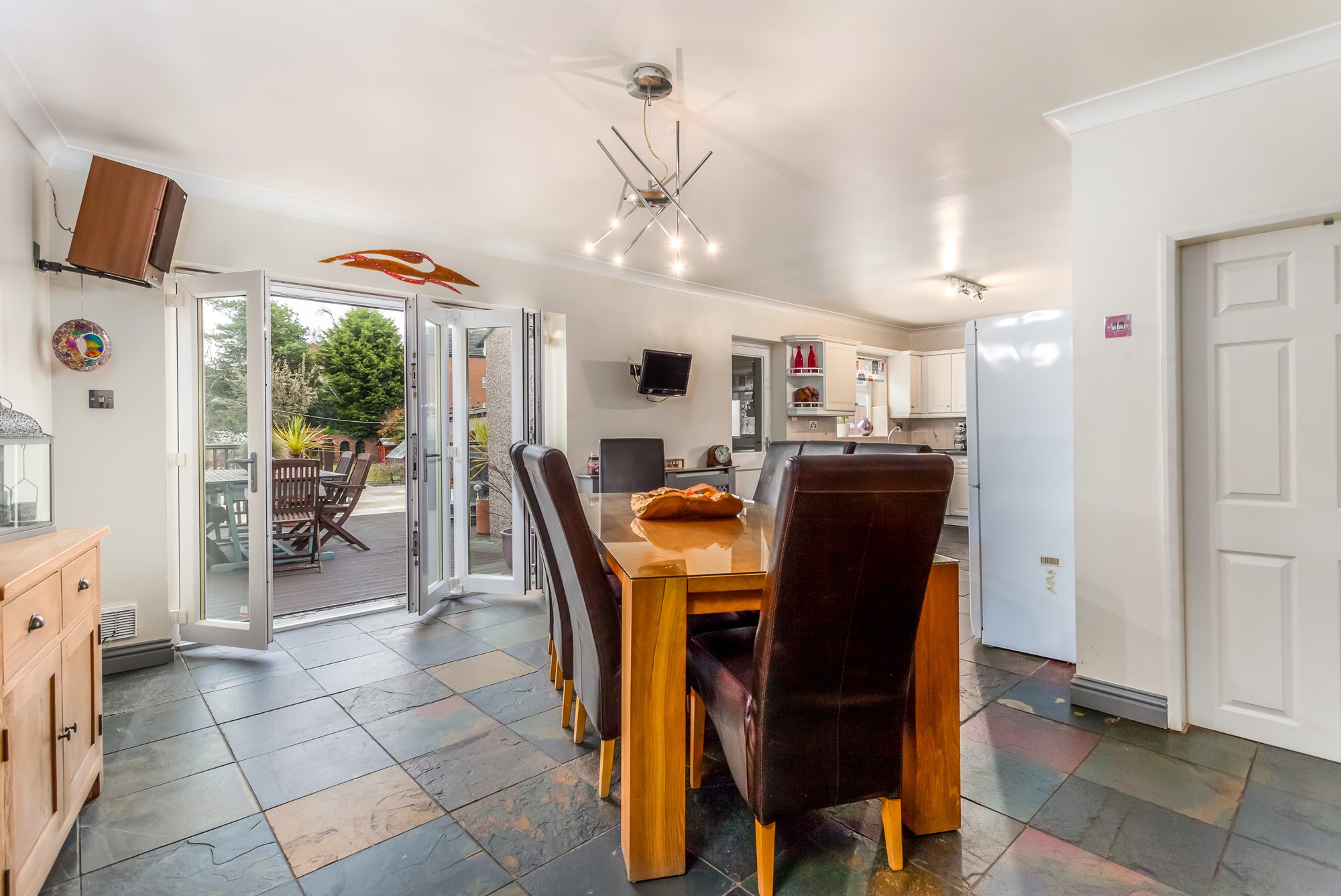 Free property report 20 Holes Lane, Knottingley, WF11 8LH - Chimnie