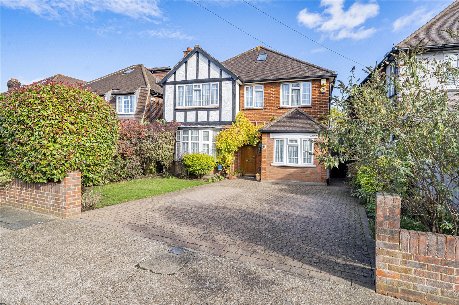5 bedroom detached house for sale - Million Plus.com The Luxury Marketplace
