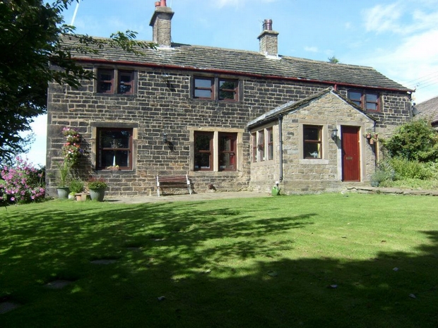 Free property report Lower Park House Farm, Hunsworth Lane, East ...