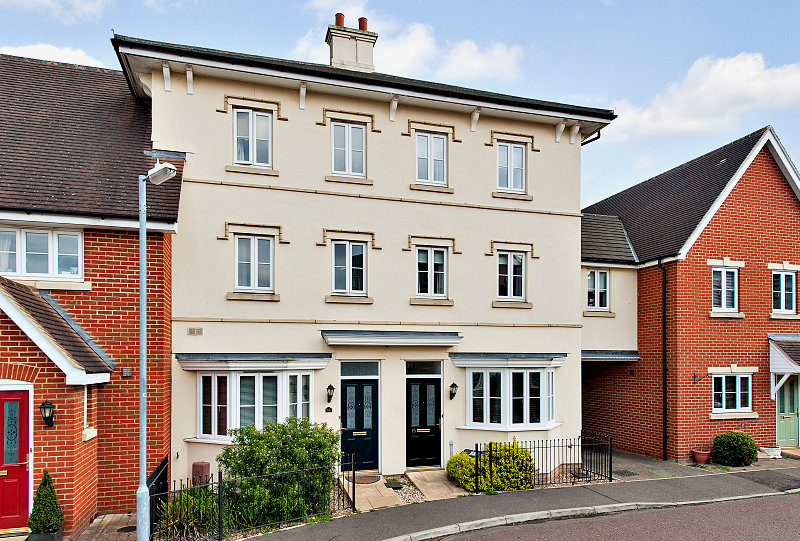 Free property report 15, Gratian Close, Highwoods, Colchester, CO4 9EX ...