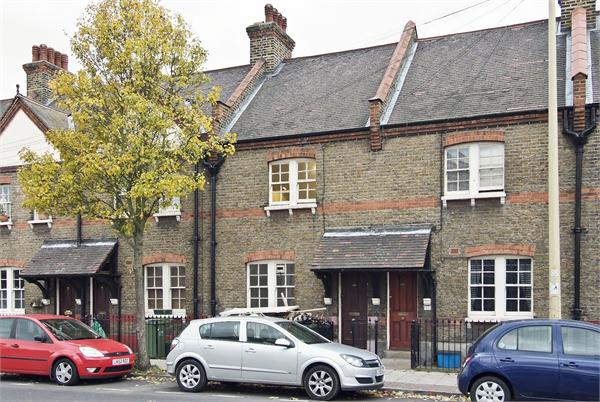 Free property report 39 Portland Street, London, SE17 2PG - Chimnie