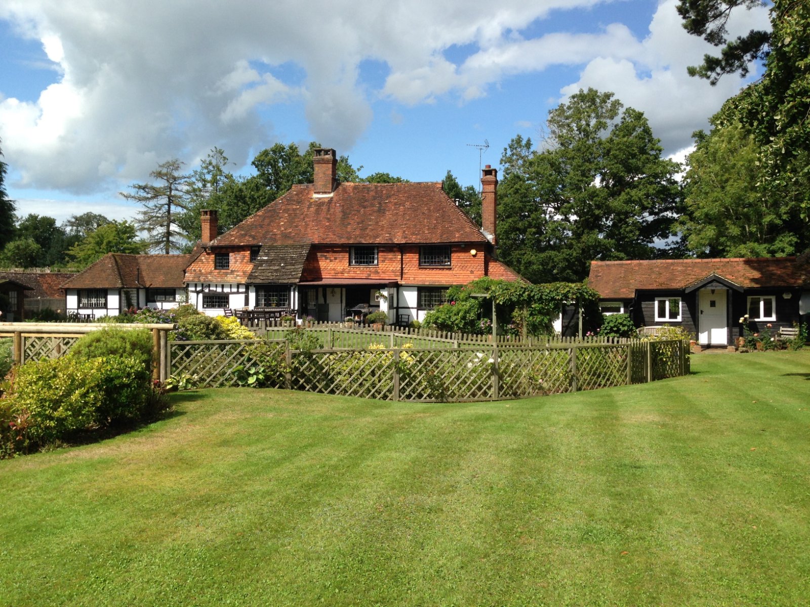 Free property report Dukes Cottage, Cox Green, Rudgwick, Horsham, RH12 ...