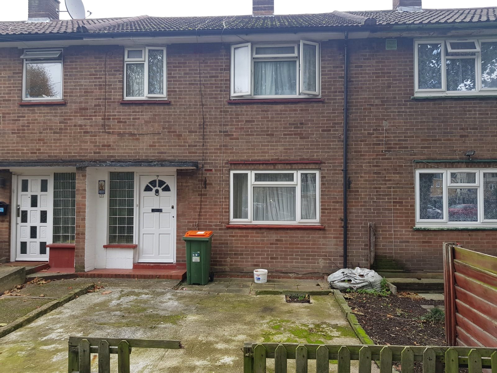Free property report 7, Fords Park Road, London, E16 1NP - Chimnie
