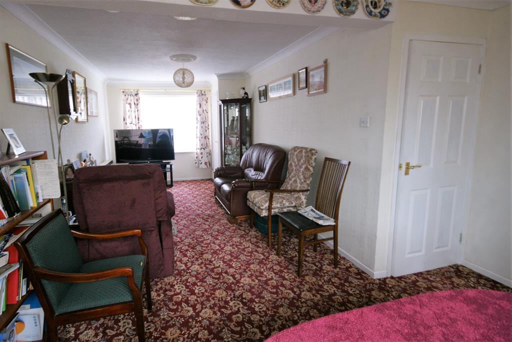 Free property report 1, Clark Road, Ditchingham, Bungay, NR35 2QQ - Chimnie