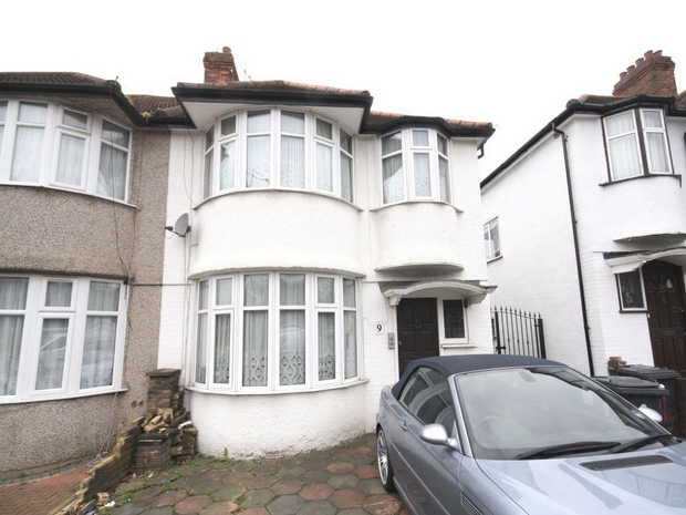 Free property report 9, Page Street, London, NW7 2EL - Chimnie