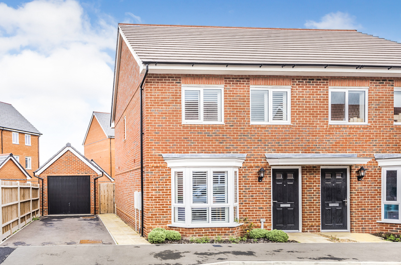 Free property report 1, Fingal Crescent, Spencers Wood, Reading, RG7 ...