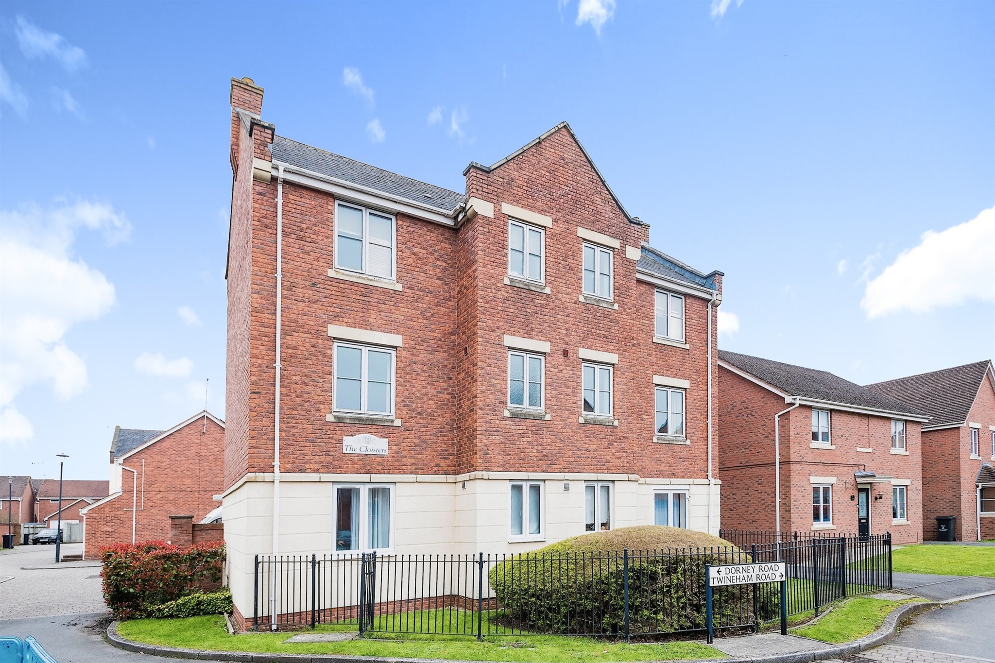 Free property report 12, Dorney Road, Swindon, SN25 2AD - Chimnie
